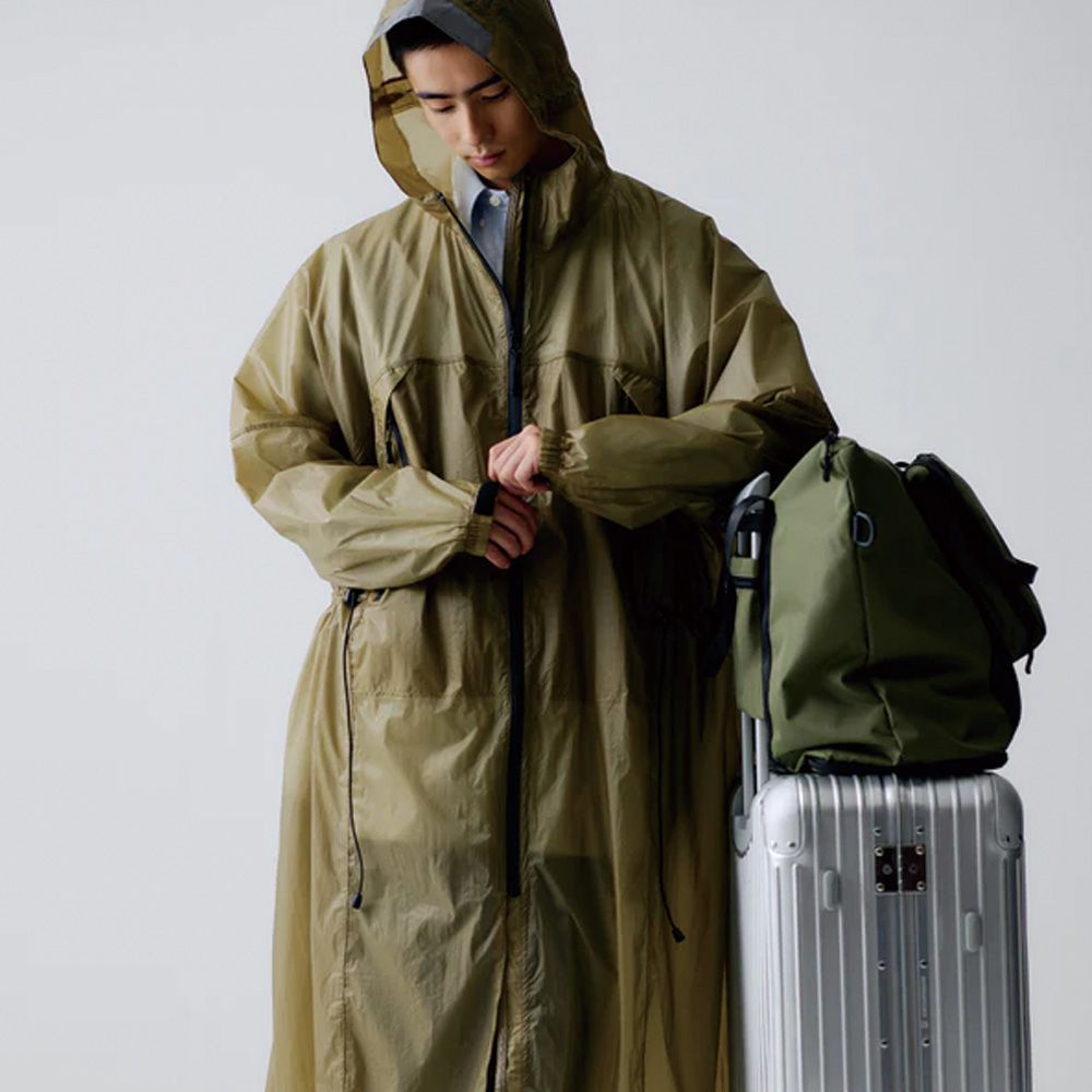 KiU 日本KiU 406-911 米色 史上最輕盈空氣雨衣(男女適用) - PChome 24h購物